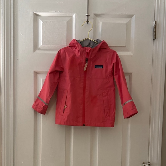 Patagonia | Jackets & Coats | Patagonia Coral Hooded Rain Jacket | Poshmark